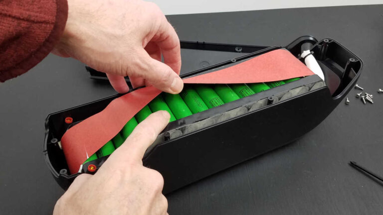 What is the BMS on an eBike Battery and What Does it Do? - RIDEeMTB.com ...